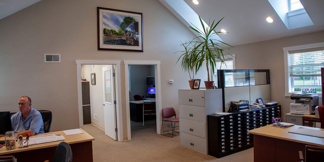 About Our Fleet - Our Buses, Motorcoaches & Trollies | Elite Coach